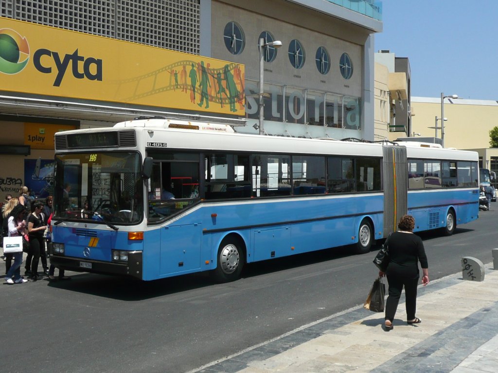 10.05.11,MB in Iraklio auf Crete/Greece. - Bus-bild.de