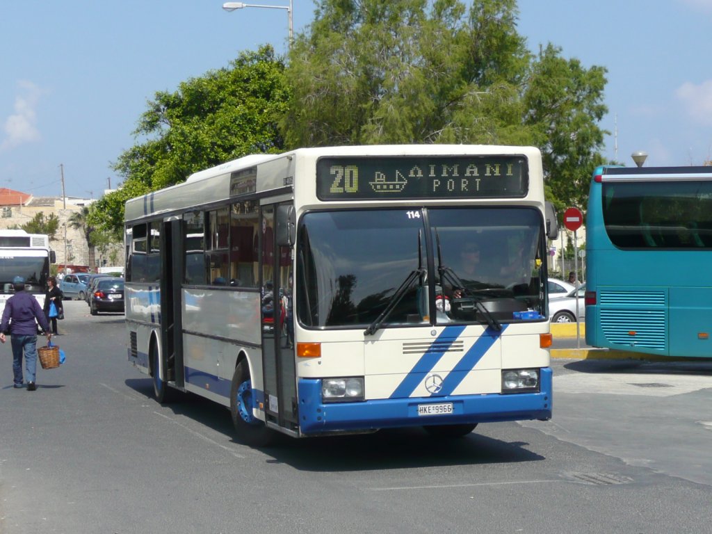 10.05.2011,MB in Iraklio/Kreta. - Bus-bild.de