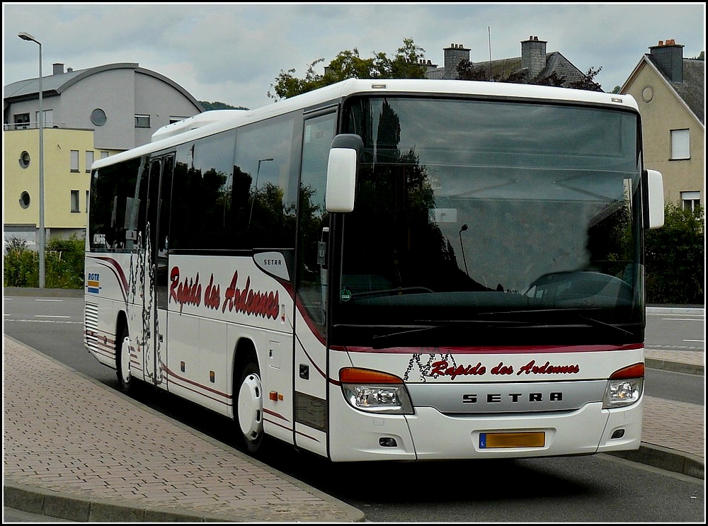Setra S415 L aufgenommen am 04.08.2010. - Bus-bild.de
