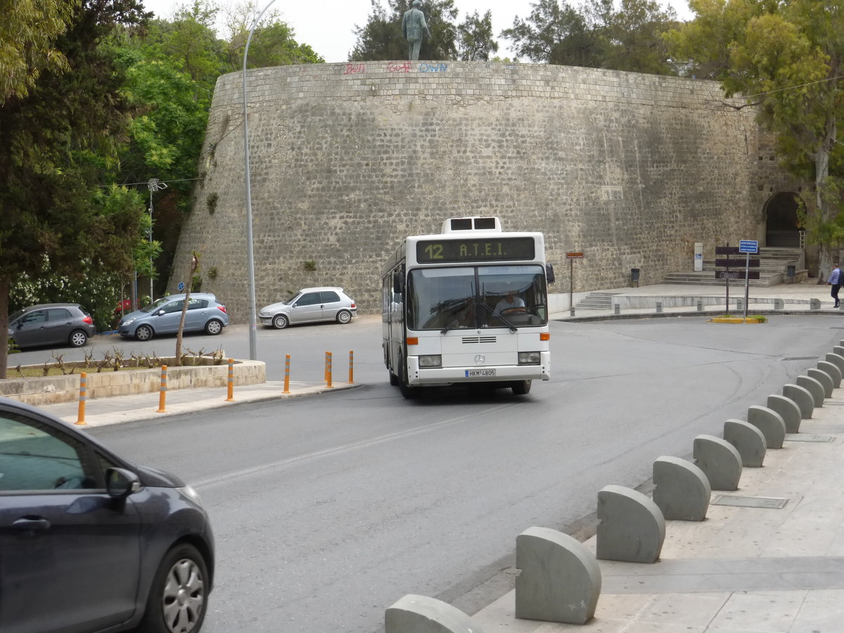 12.05.2016,MB in Iraklio auf Crete/GR. - Bus-bild.de