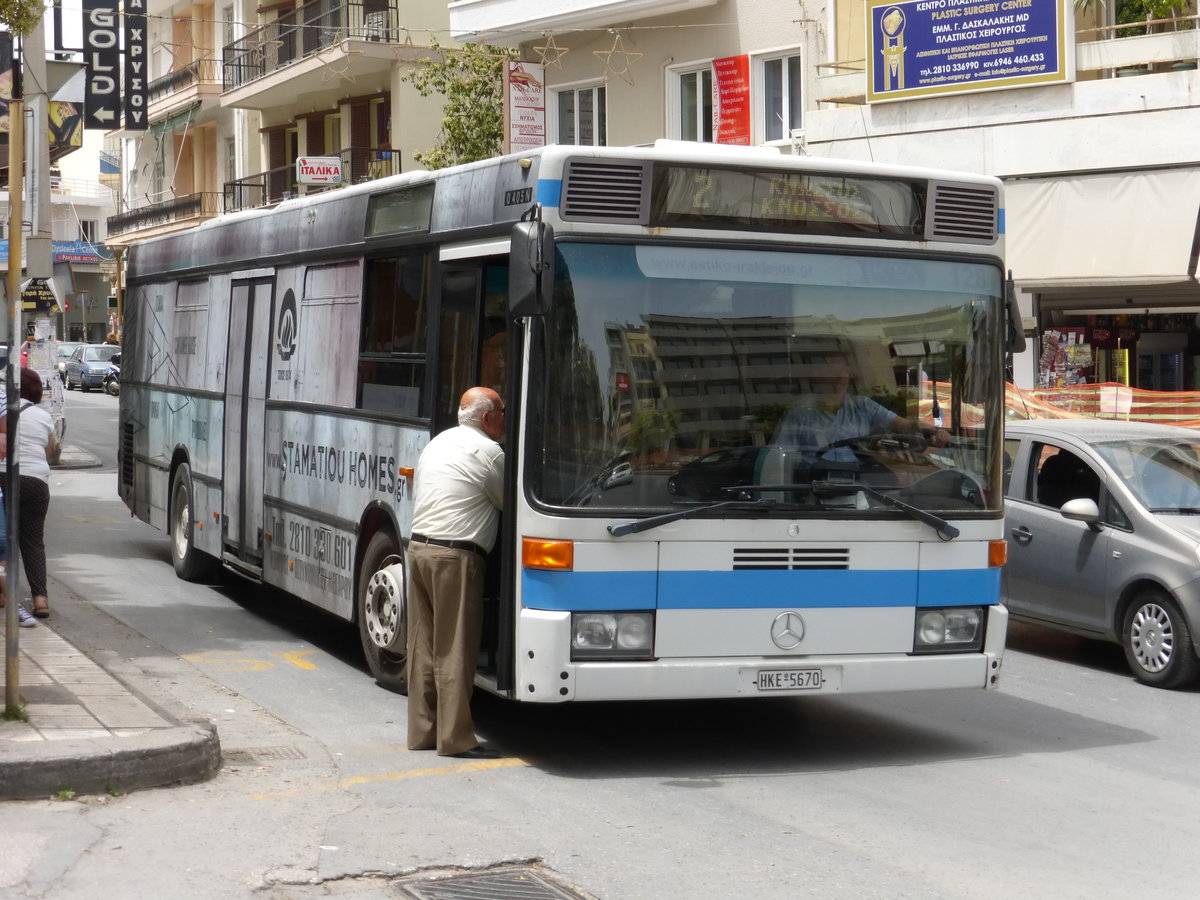 12.05.2016,MB in Iraklio/Crete. - Bus-bild.de