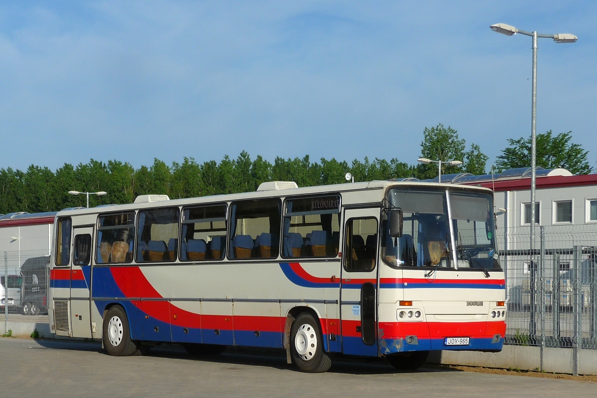 Ikarus 260 in Kisvarda, 29.5.16 - Bus-bild.de