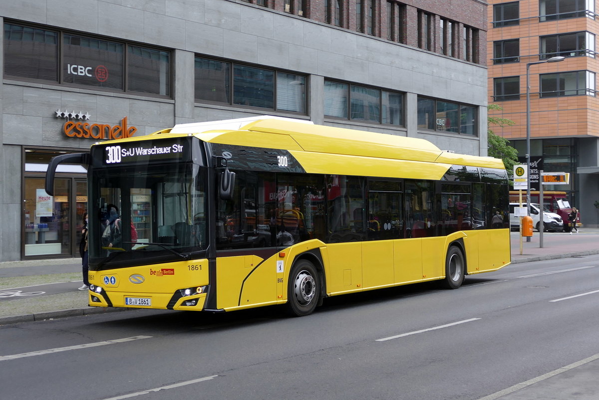 VDL Citea LLE-120 Baujahr 2012 - BVG Wagen 1841 auf Linie 265 an der ...