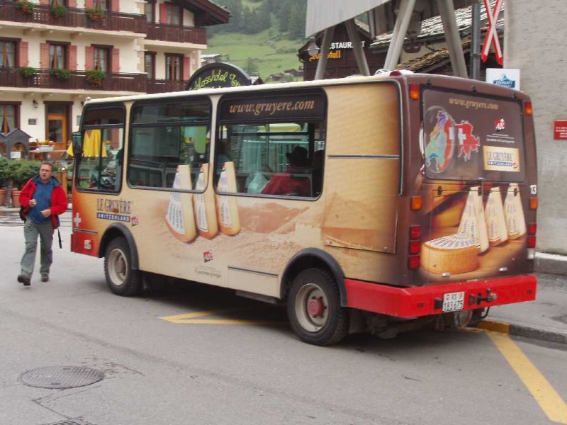 Elektrobus der Linie Winkelmatten in Zermatt - Bus-bild.de